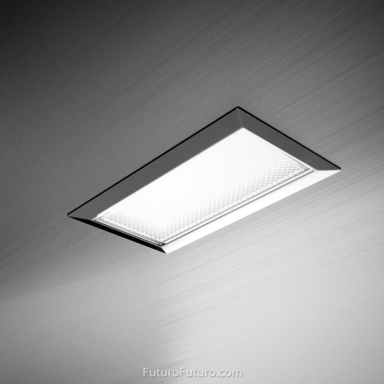 Futuro Futuro 72″ Europe Station Island Range Hood